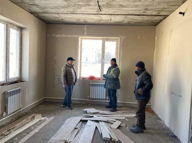 Restoration of Batken: Deputy checks construction of houses in border ...