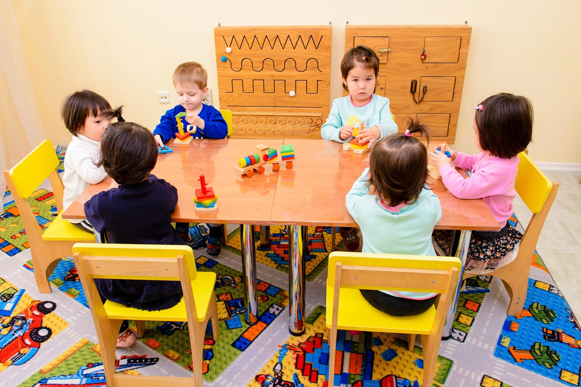 Kindergartens in Kyrgyzstan to gradually switch to teaching in Kyrgyz ...